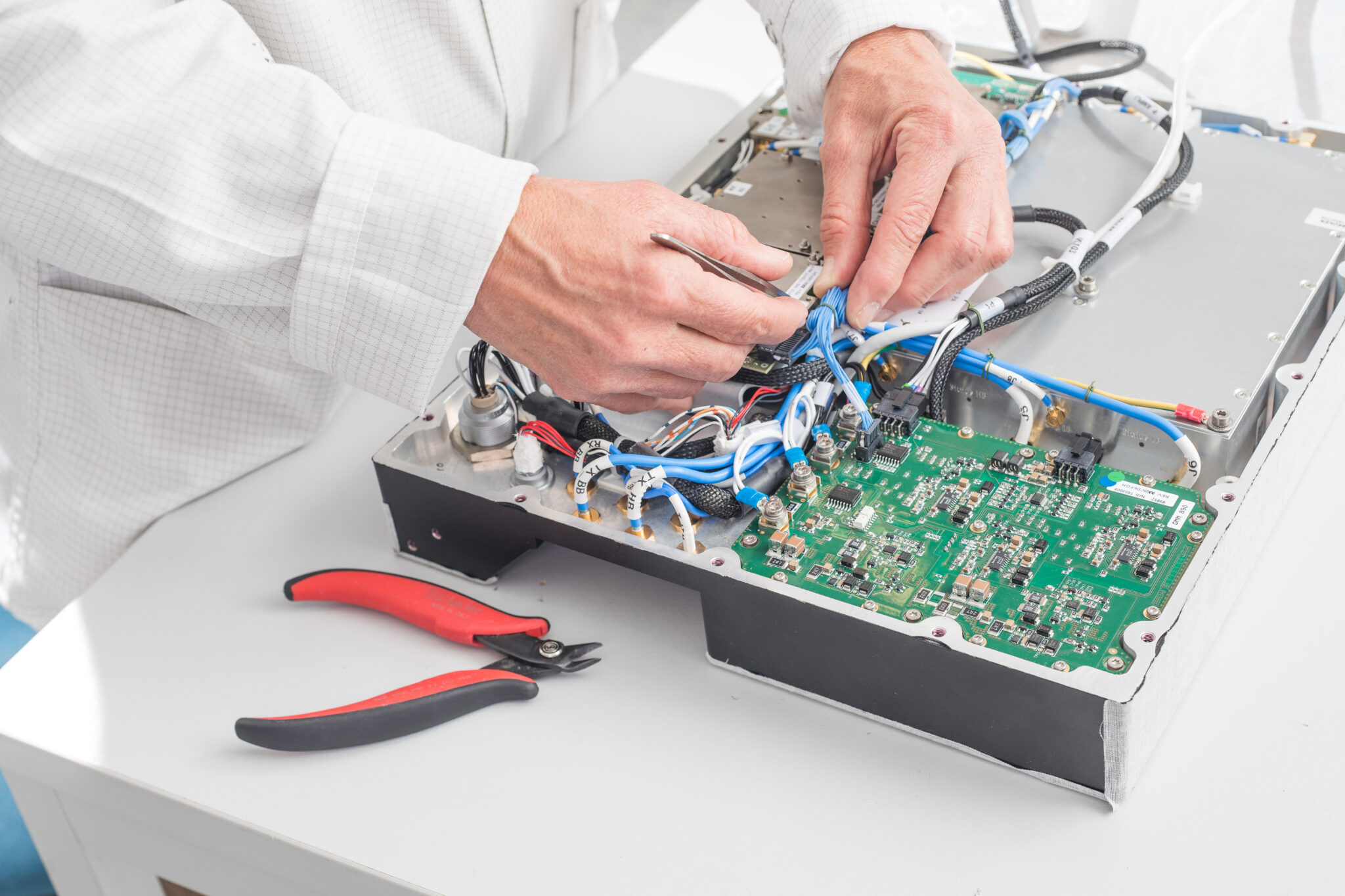 Critical high-tech systems - Avantix