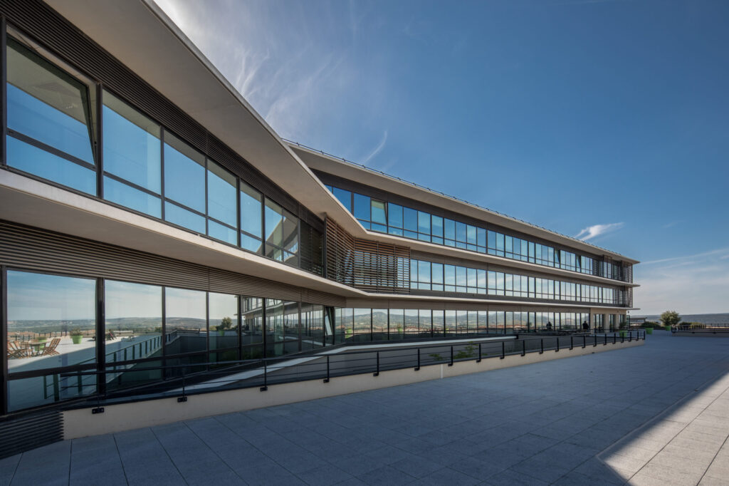 Critical high-tech systems - Avantix